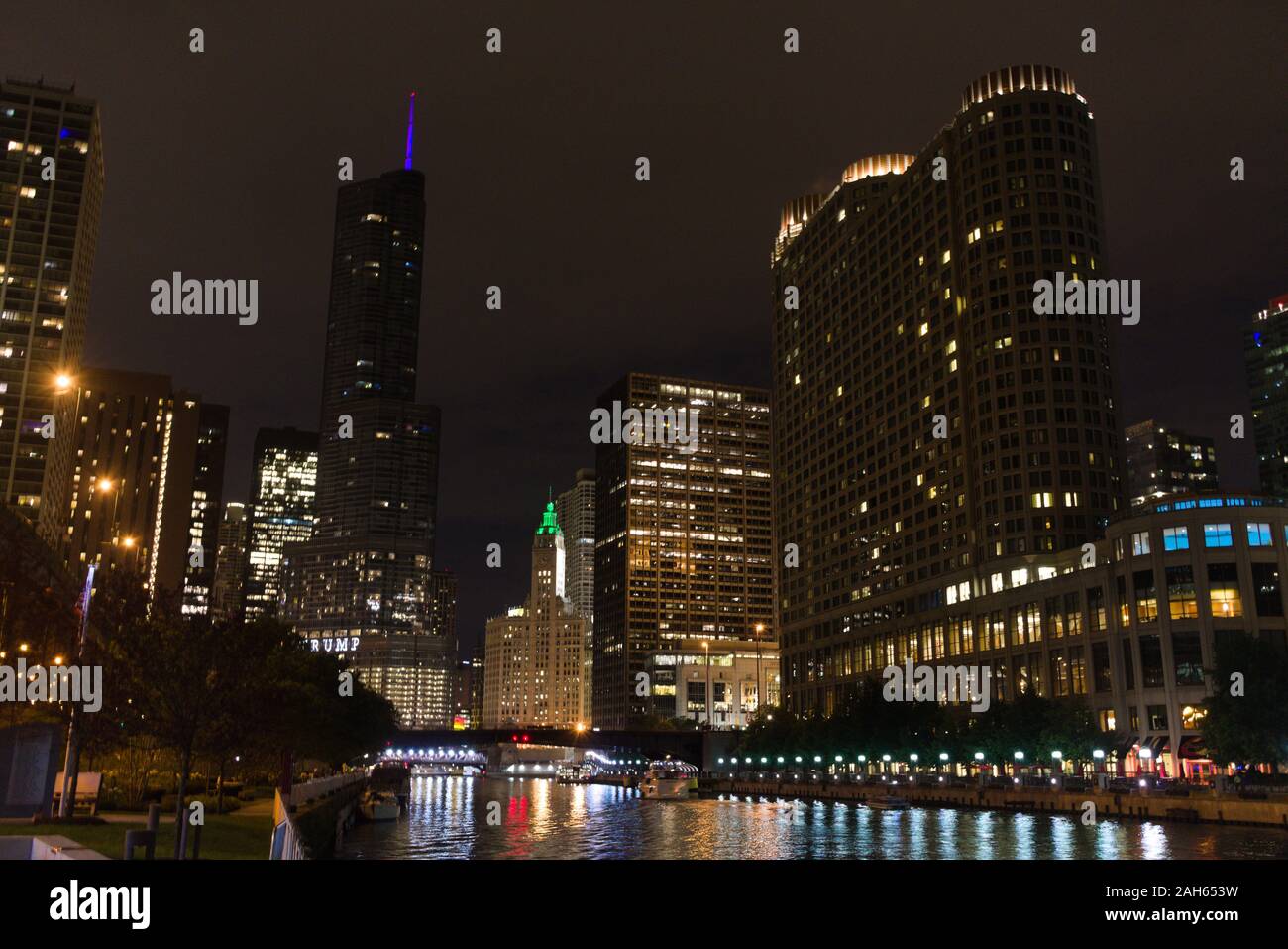 Chicago at Night Stock Photo - Alamy