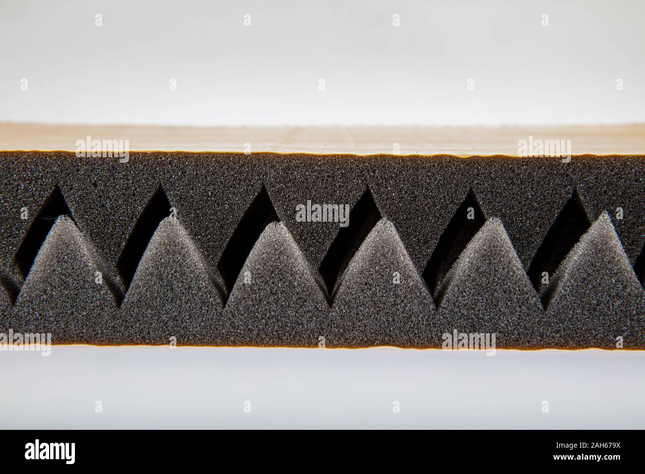 Acoustic sponge - Acoustic foam - fire retardant Pyramid Sponge. 15 ...