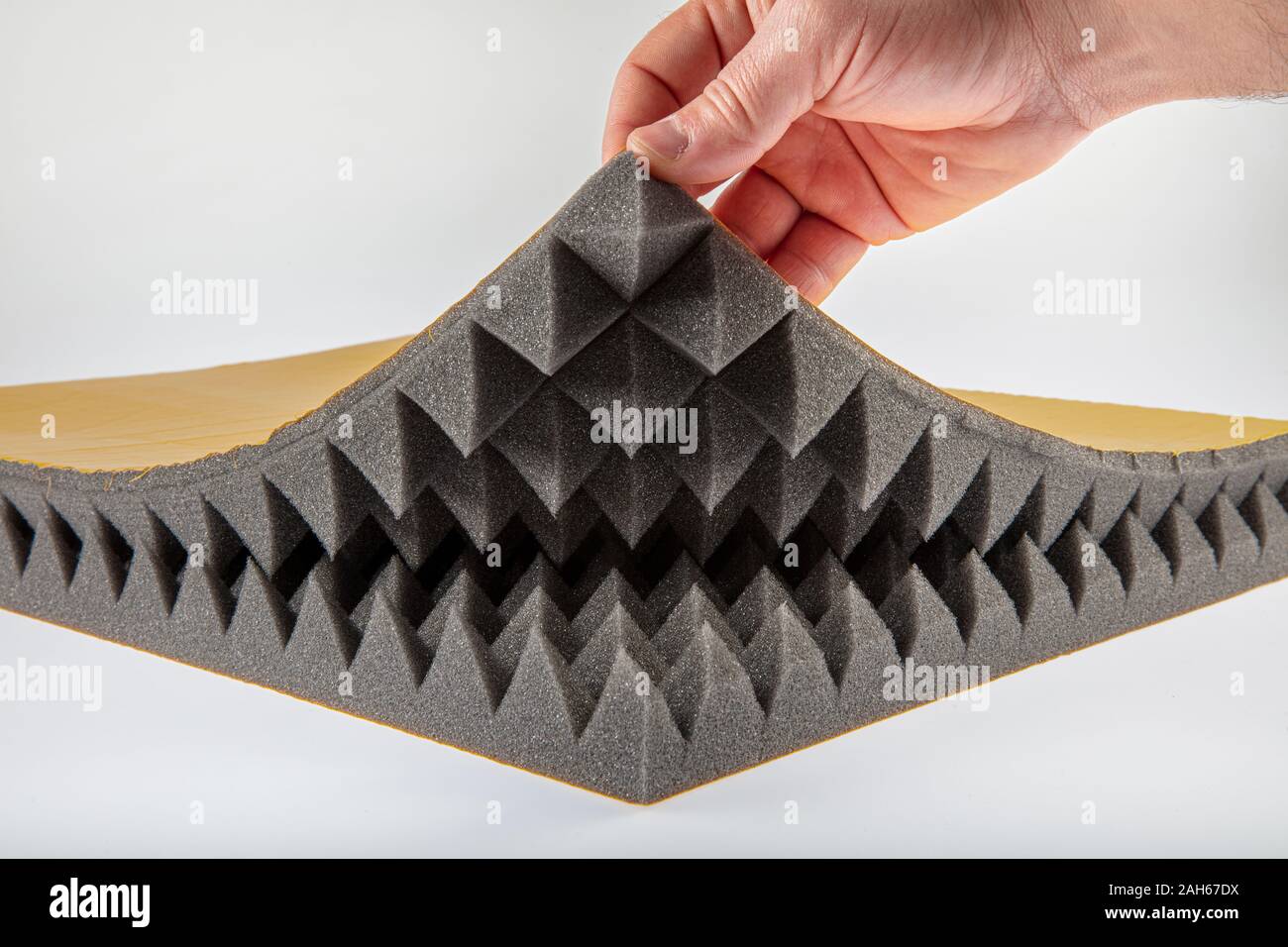 Acoustic sponge - Acoustic foam - fire retardant Pyramid Sponge. 15 ...