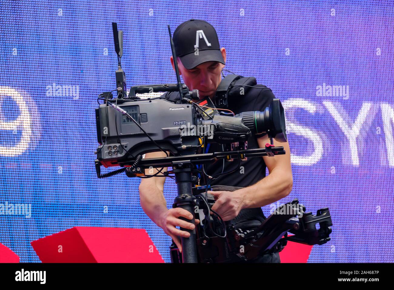 Stabilized steadycam hi-res stock photography and images - Alamy