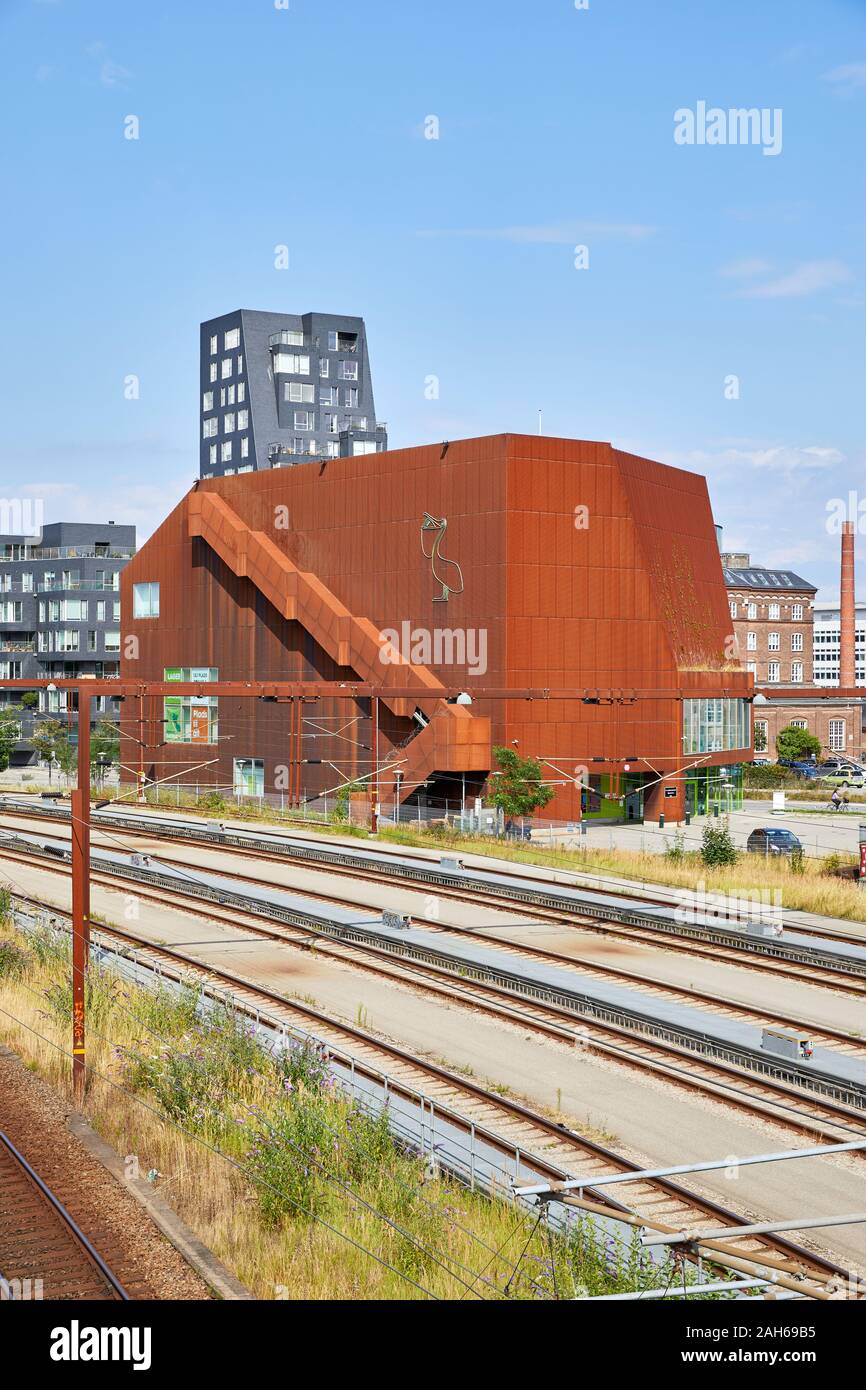 Pelican self storage kastellet hi-res stock photography and images - Alamy