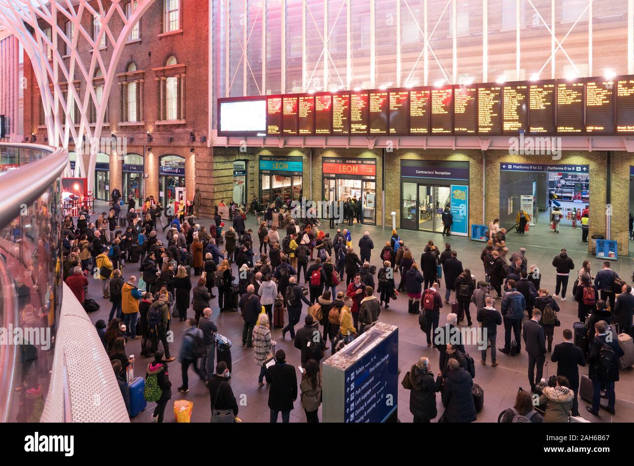 London King's Cross Railway Station Stock Photo - Alamy