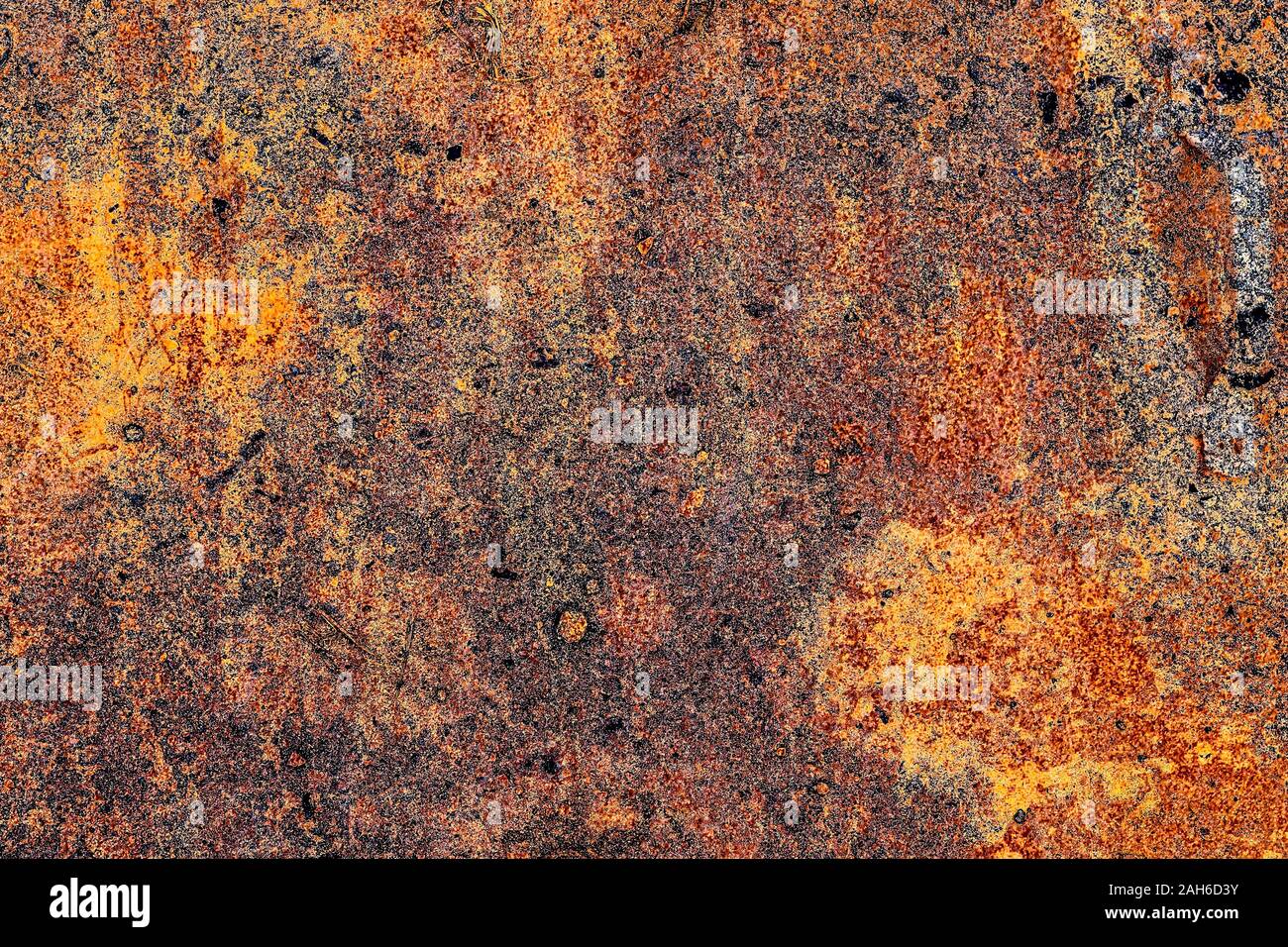 Detailed close up view on mixed rusty and concrete metal walls Stock ...