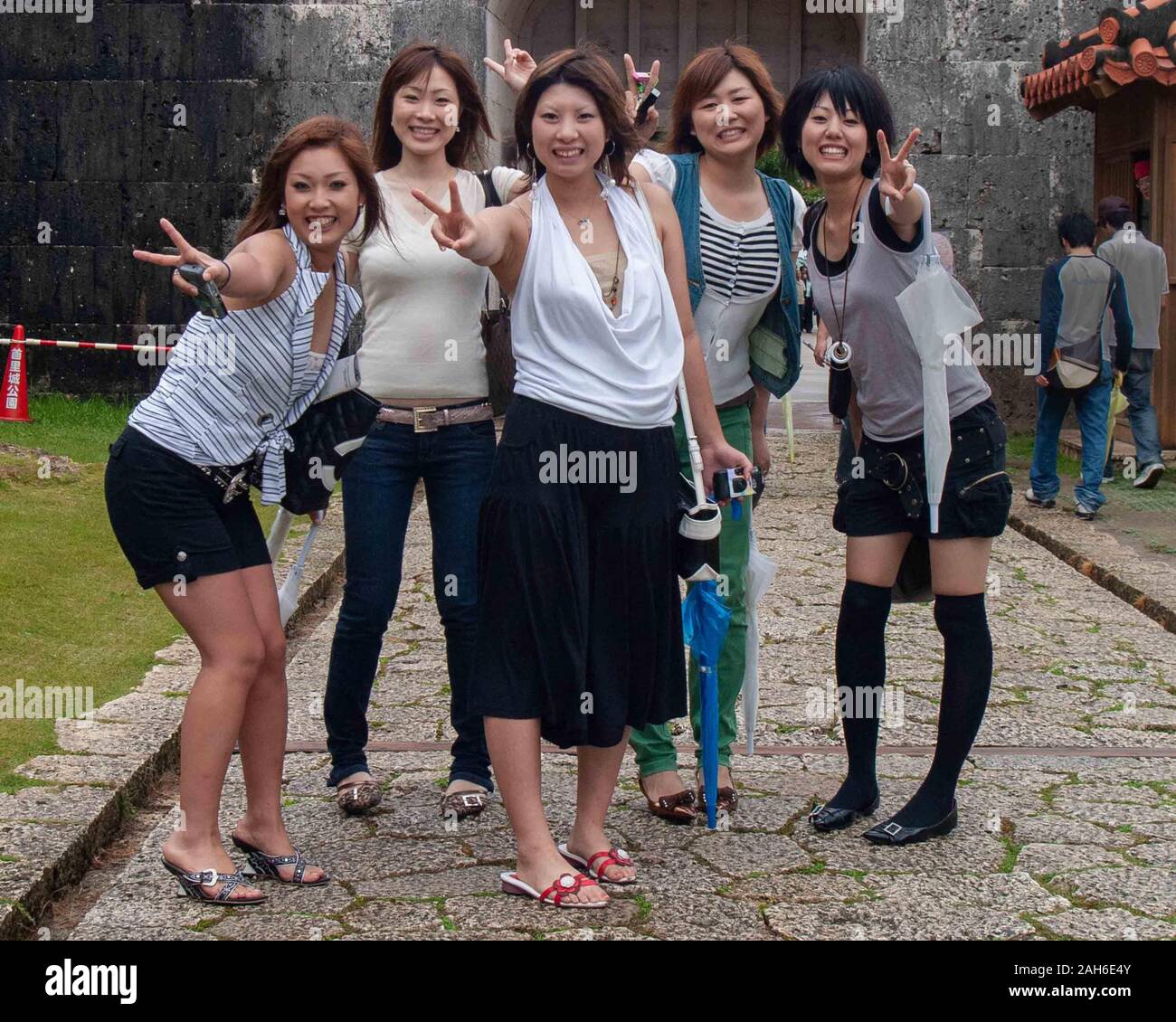 Okinawan women hi-res stock photography and images - Alamy
