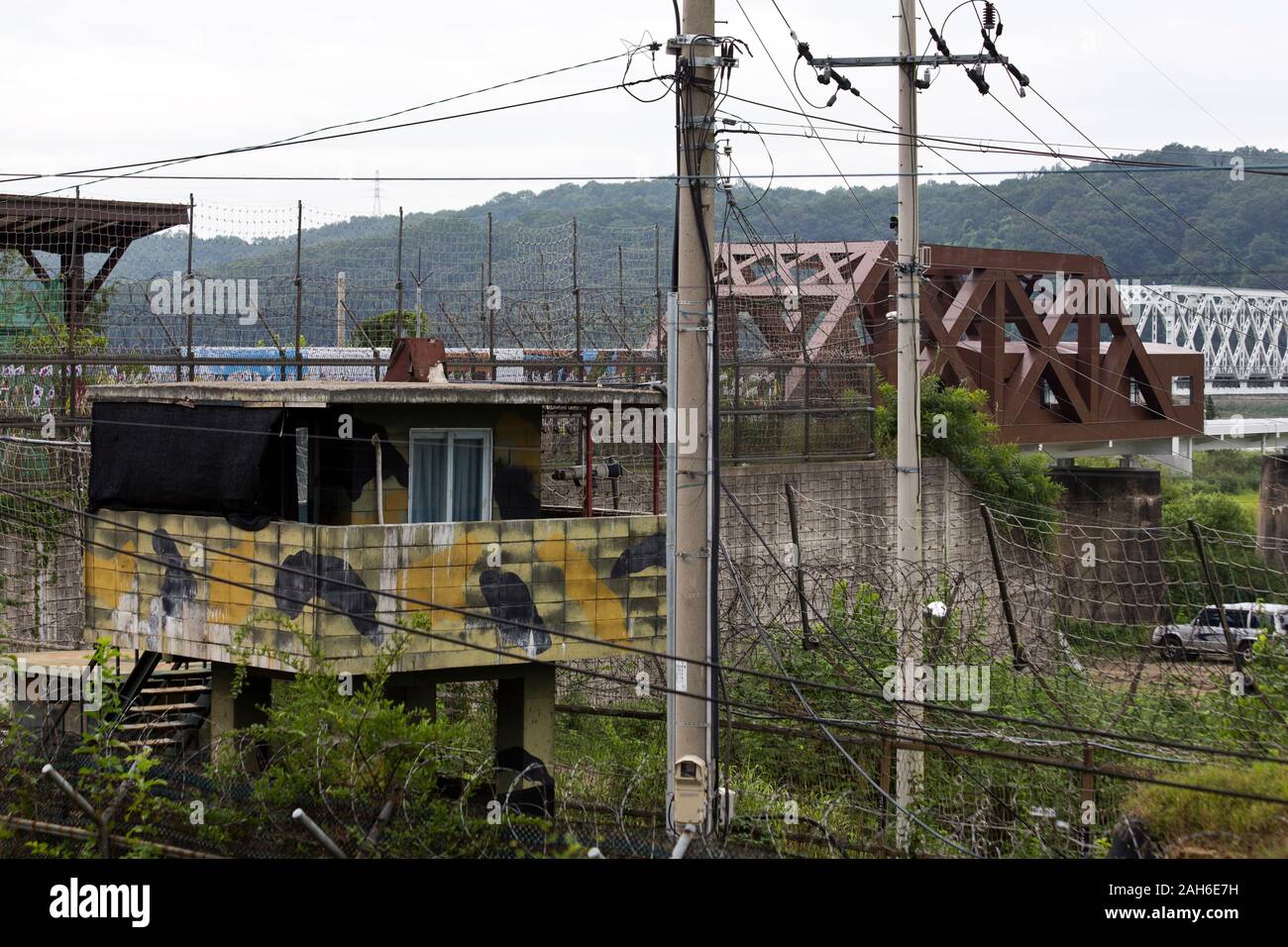 38th parallel hi-res stock photography and images - Alamy