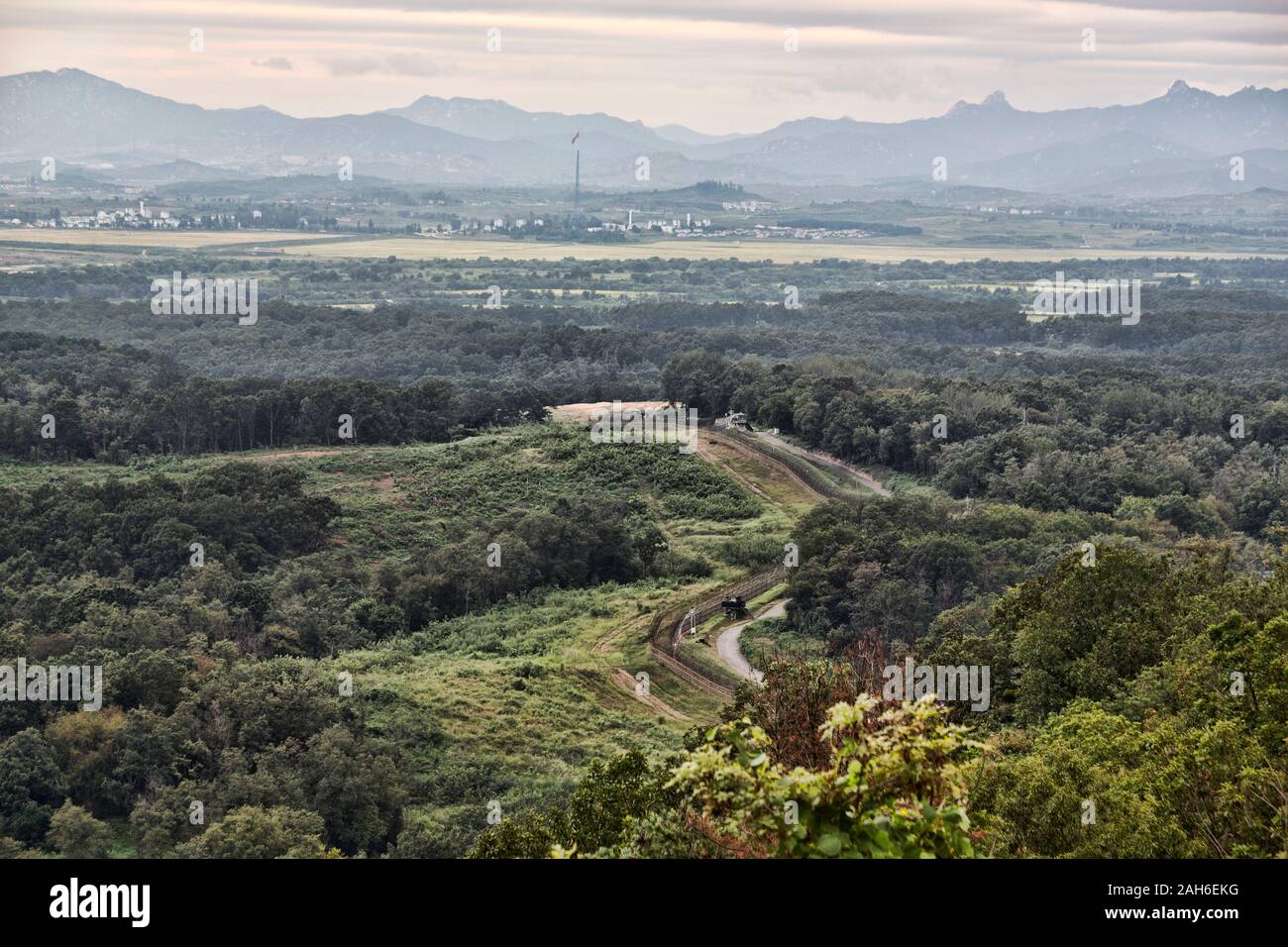 Views of the Korean DMZ Stock Photo - Alamy