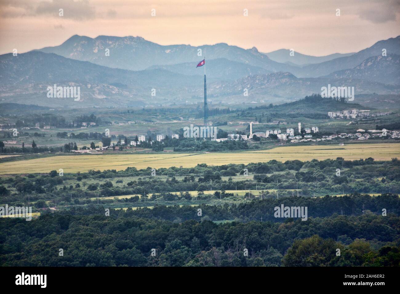 Views of the Korean DMZ Stock Photo - Alamy