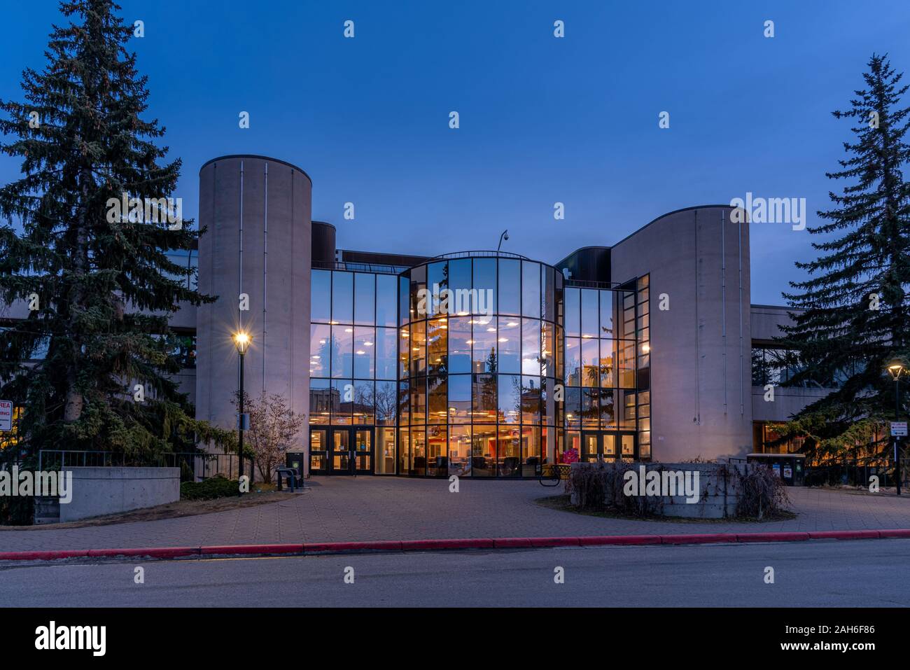 Modern buildings located on the grounds of the University of Calgary in ...