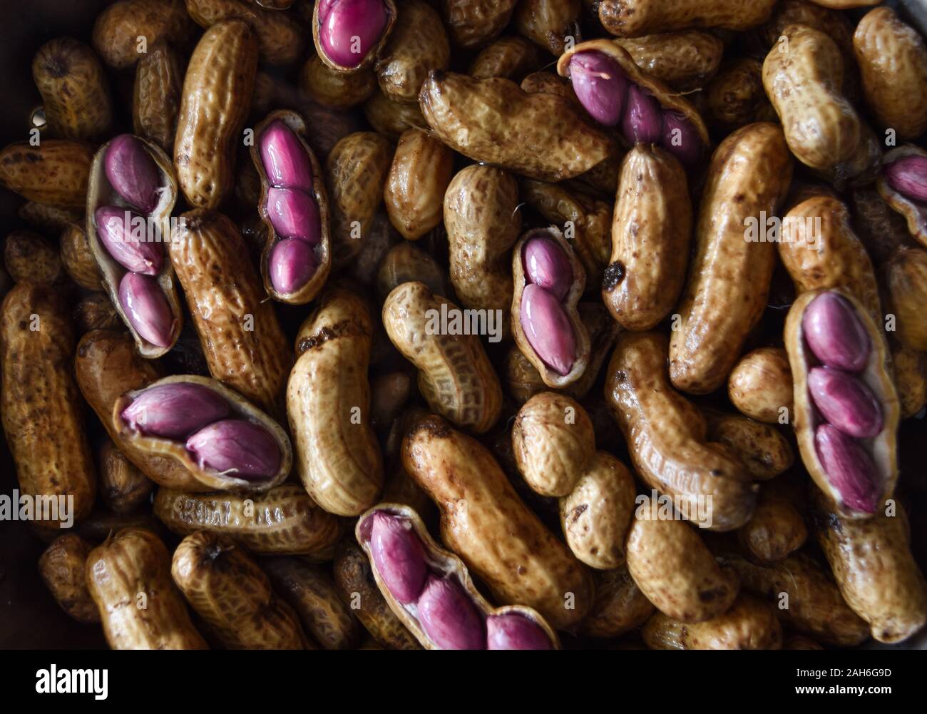 Boiled peanuts hi-res stock photography and images - Alamy