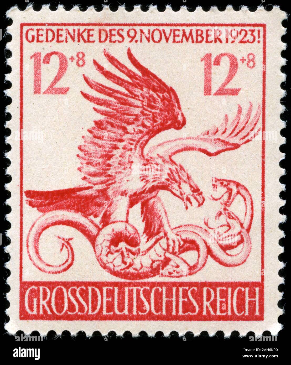 Eagle fighting with snakes hi-res stock photography and images - Alamy