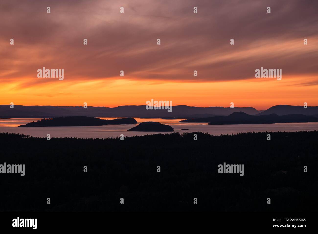 Summit view, Turtleback Mountain Preserve, Orcas Island, Washington ...
