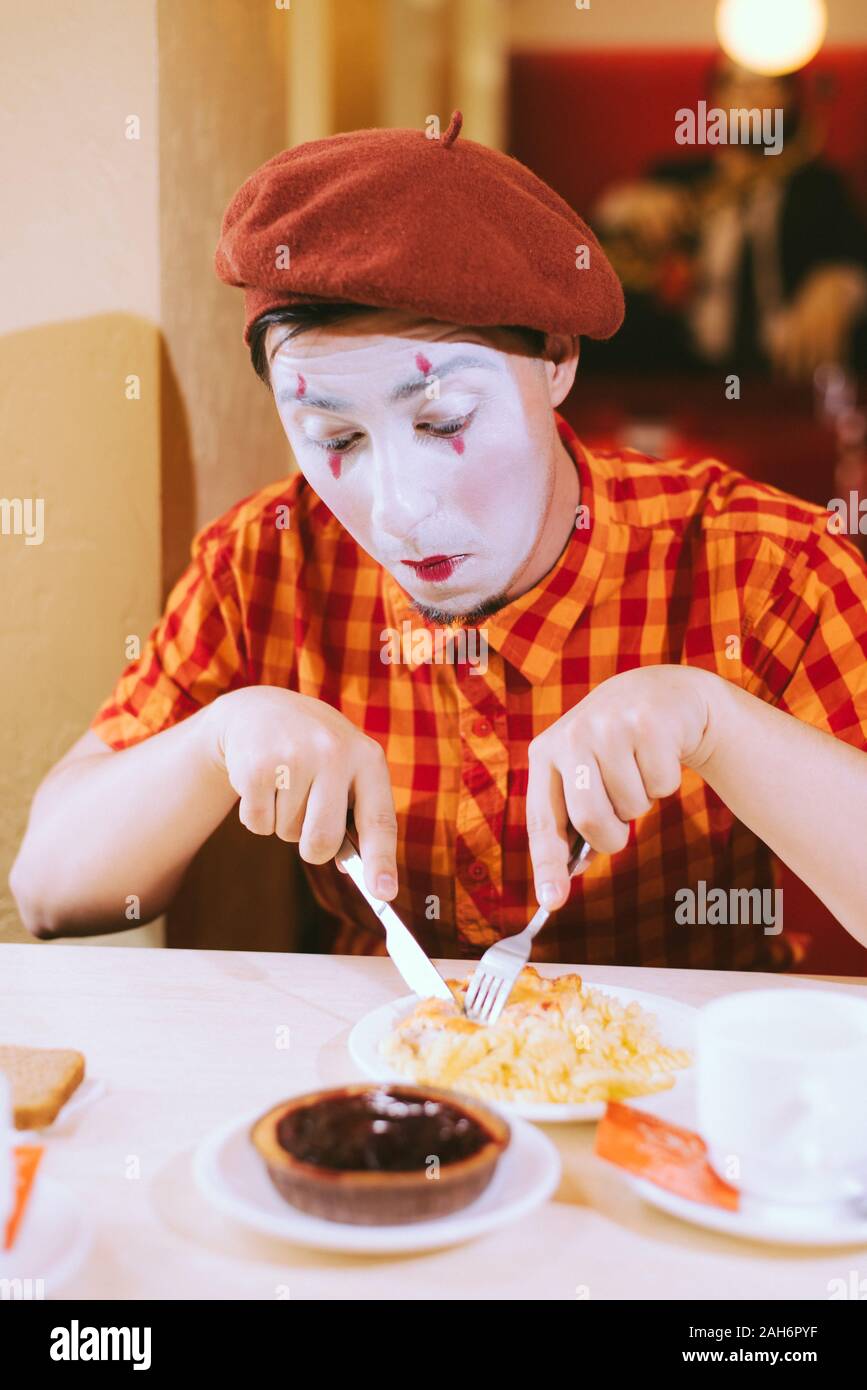 Croaks hi-res stock photography and images - Alamy