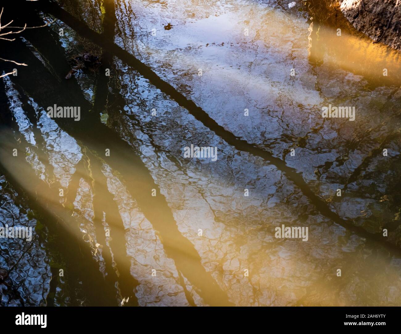 Sun rays reflecting hi-res stock photography and images - Alamy