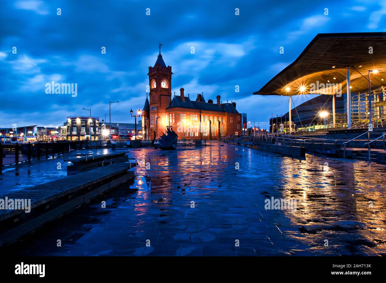 Old coal exchange hi-res stock photography and images - Alamy