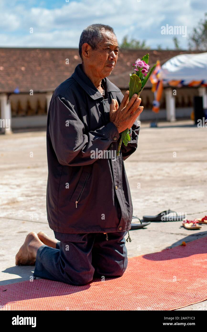That ing hang laos hi-res stock photography and images - Alamy