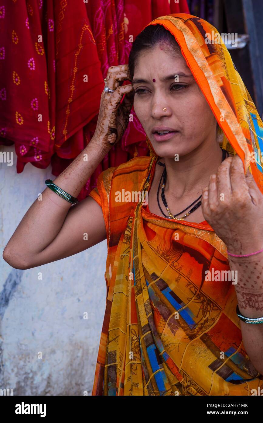 Slum neighbourhood hi-res stock photography and images - Alamy