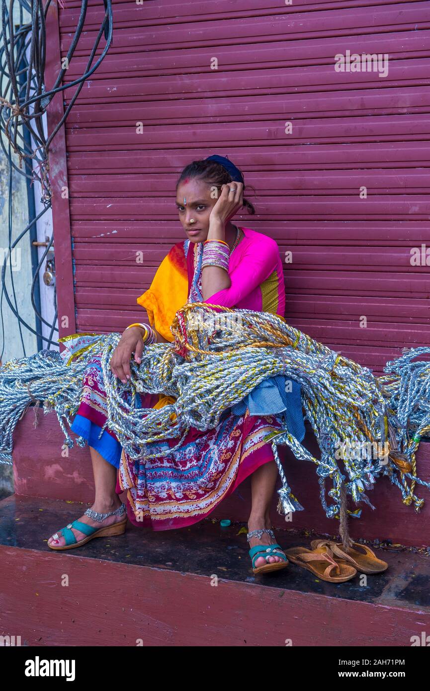 Indian woman in Dharavi neighborhood in Mumbai , India Stock Photo - Alamy