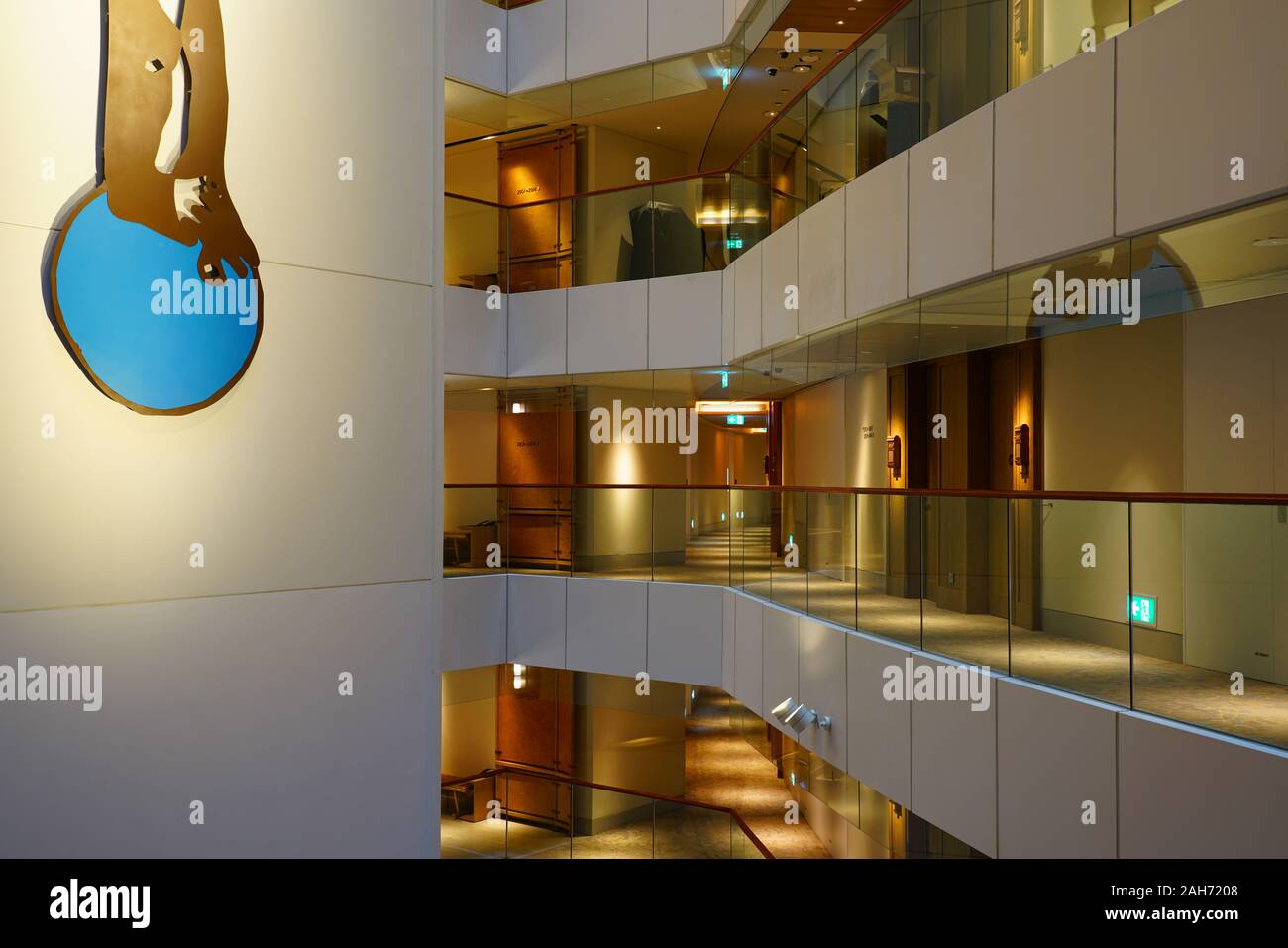 Duo galleria hi-res stock photography and images - Alamy