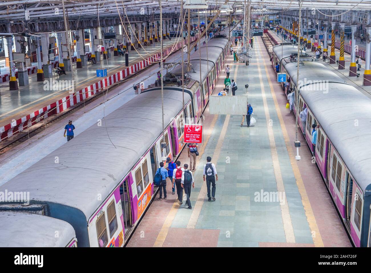 Indian subway hi-res stock photography and images - Alamy