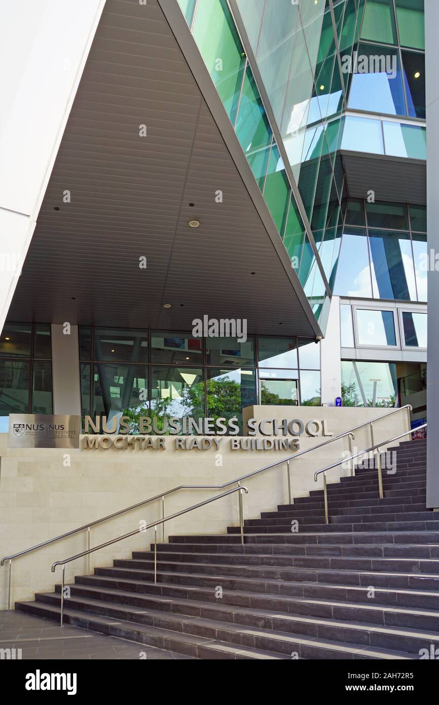 SINGAPORE -4 DEC 2019- View of the campus of the National University of ...