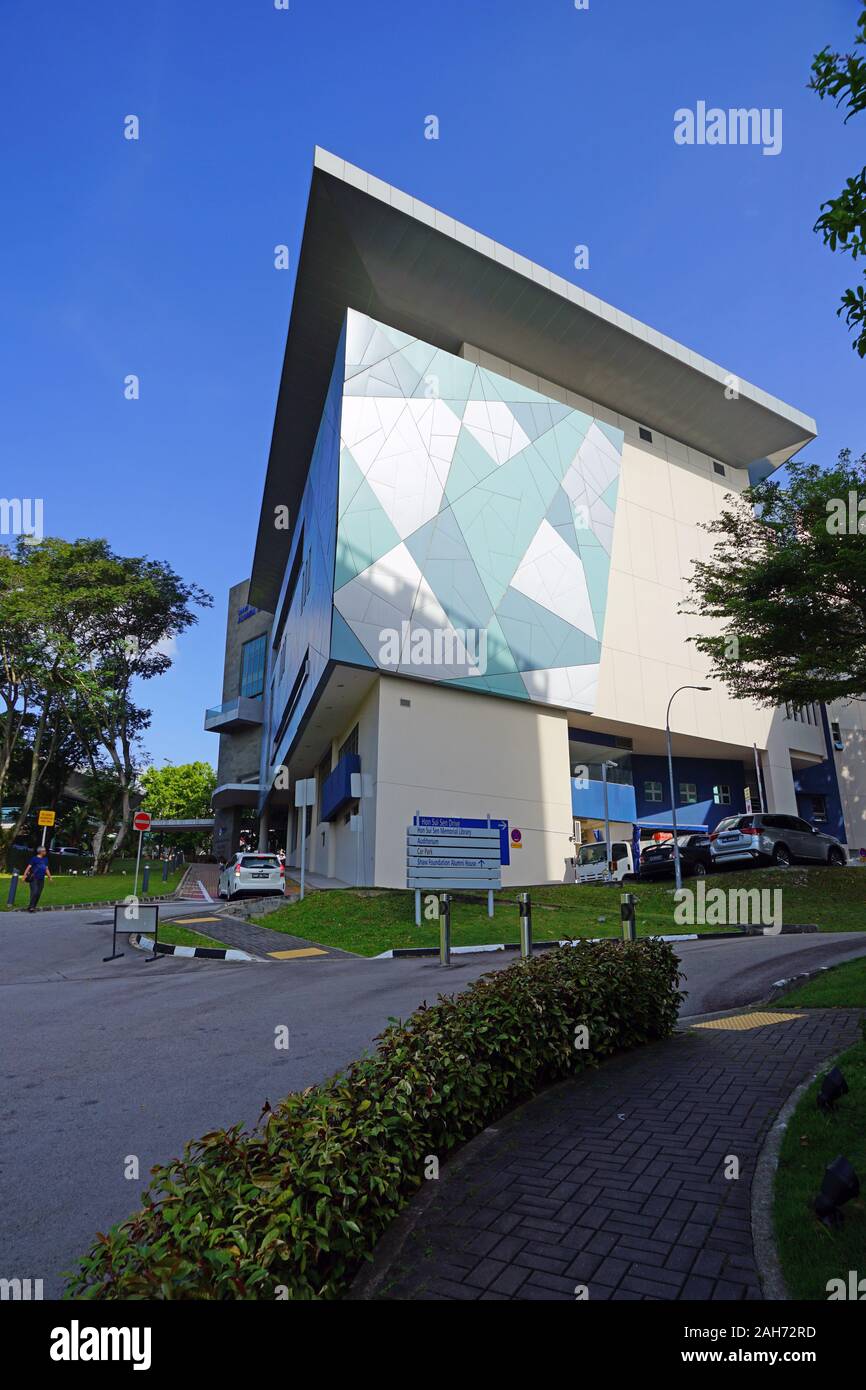 SINGAPORE -4 DEC 2019- View of the campus of the National University of ...