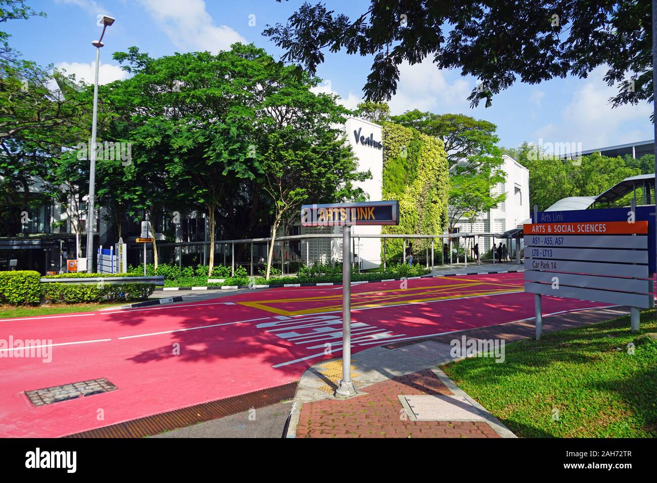 SINGAPORE -4 DEC 2019- View of the campus of the National University of ...