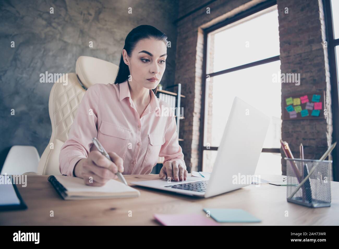 Looking intently at the screen hi-res stock photography and images - Alamy