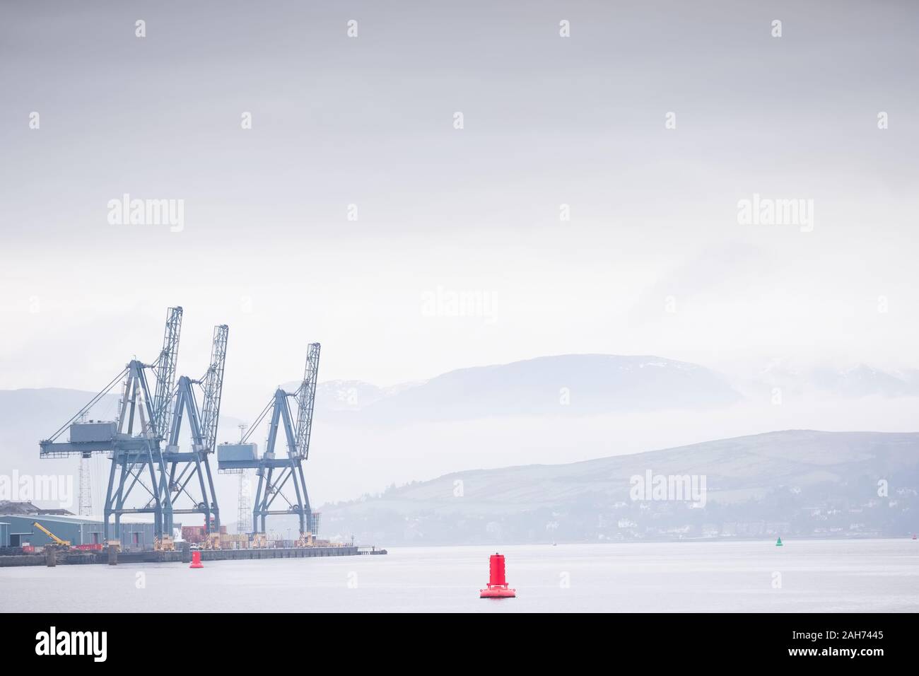 Container terminal crane gantry for loading and offloading cargo ...