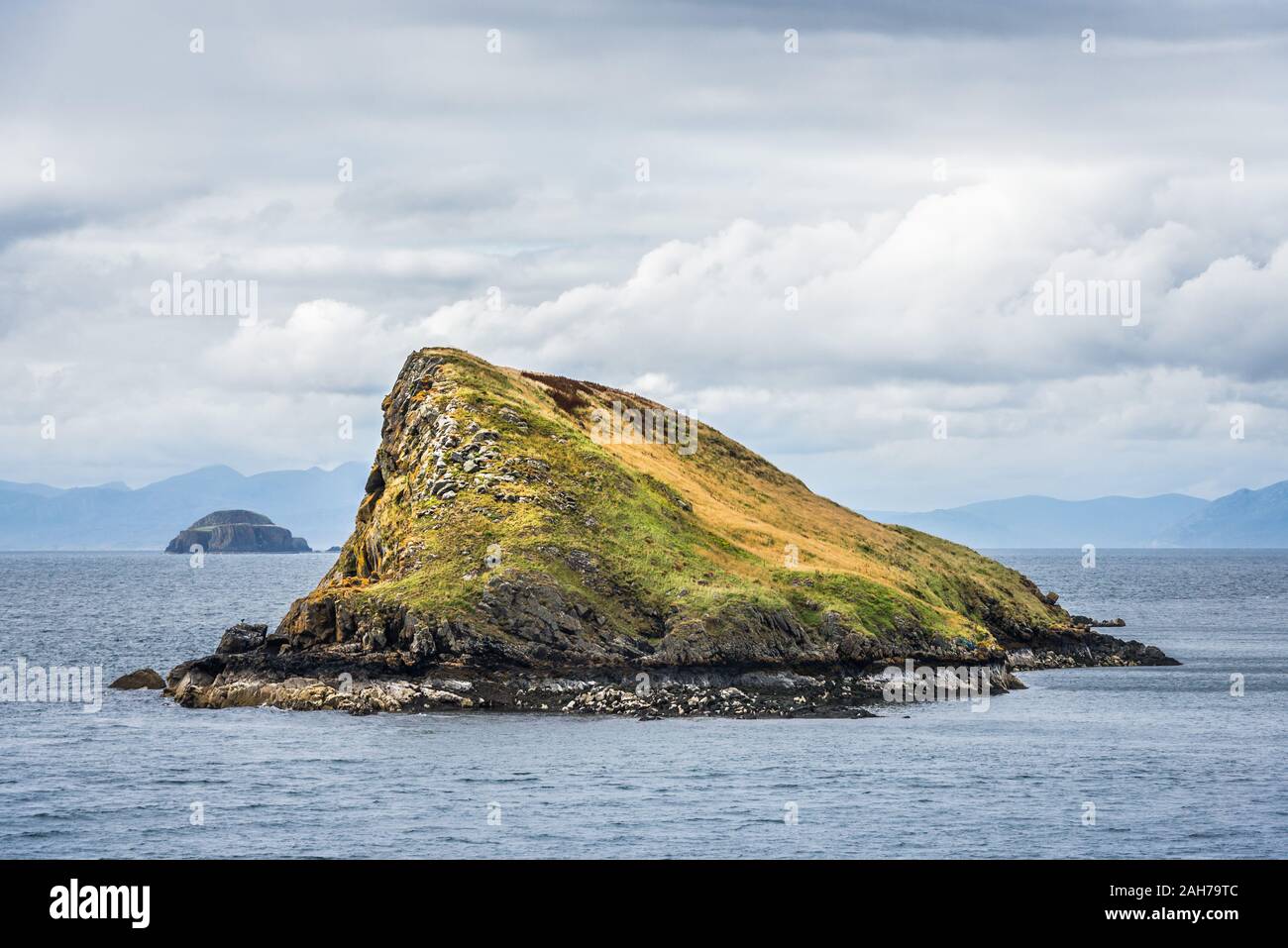 Scottish small island hi-res stock photography and images - Alamy