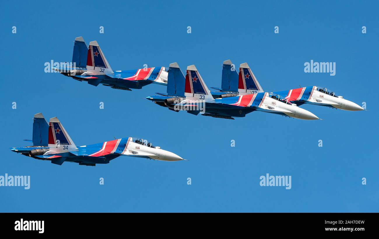 Russian su 27 fighter jets hi-res stock photography and images - Alamy