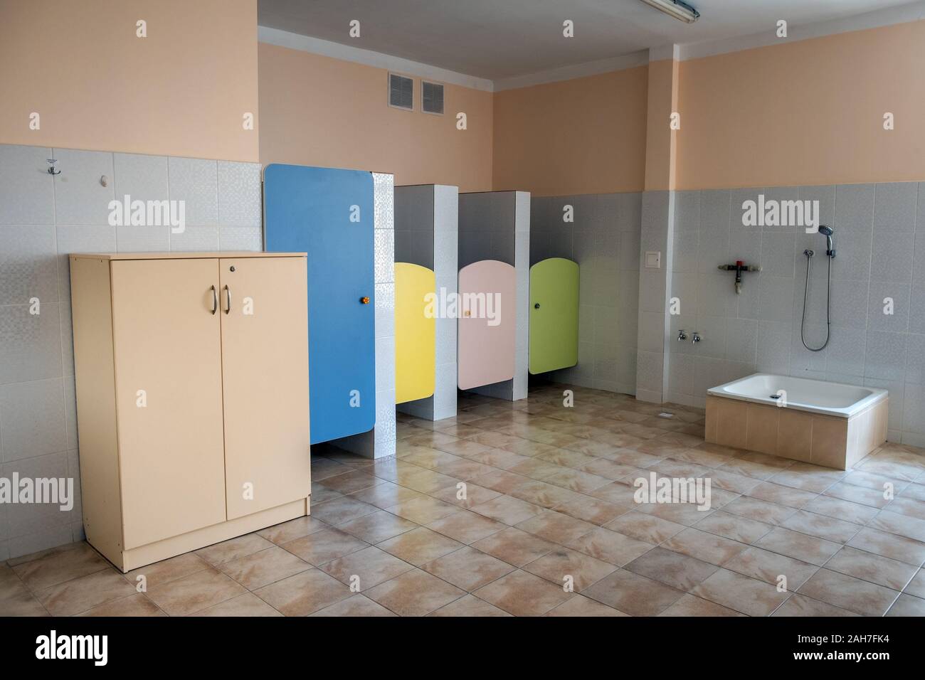 Elementary School Bathroom Design