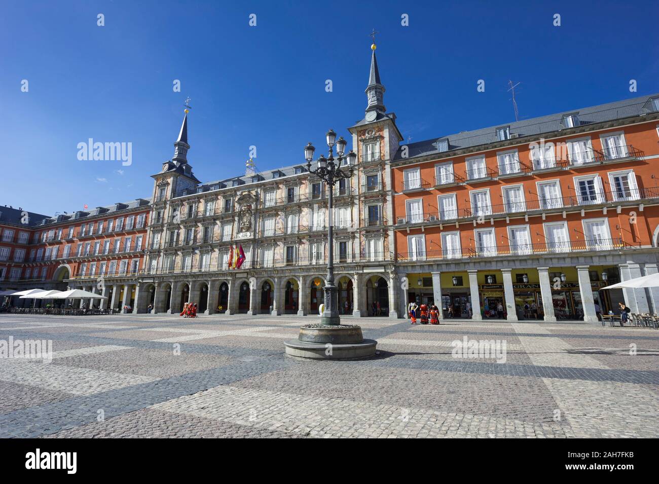 The Main Square (Plasa Mayor) in Madrid, Spain Stock Photo - Alamy