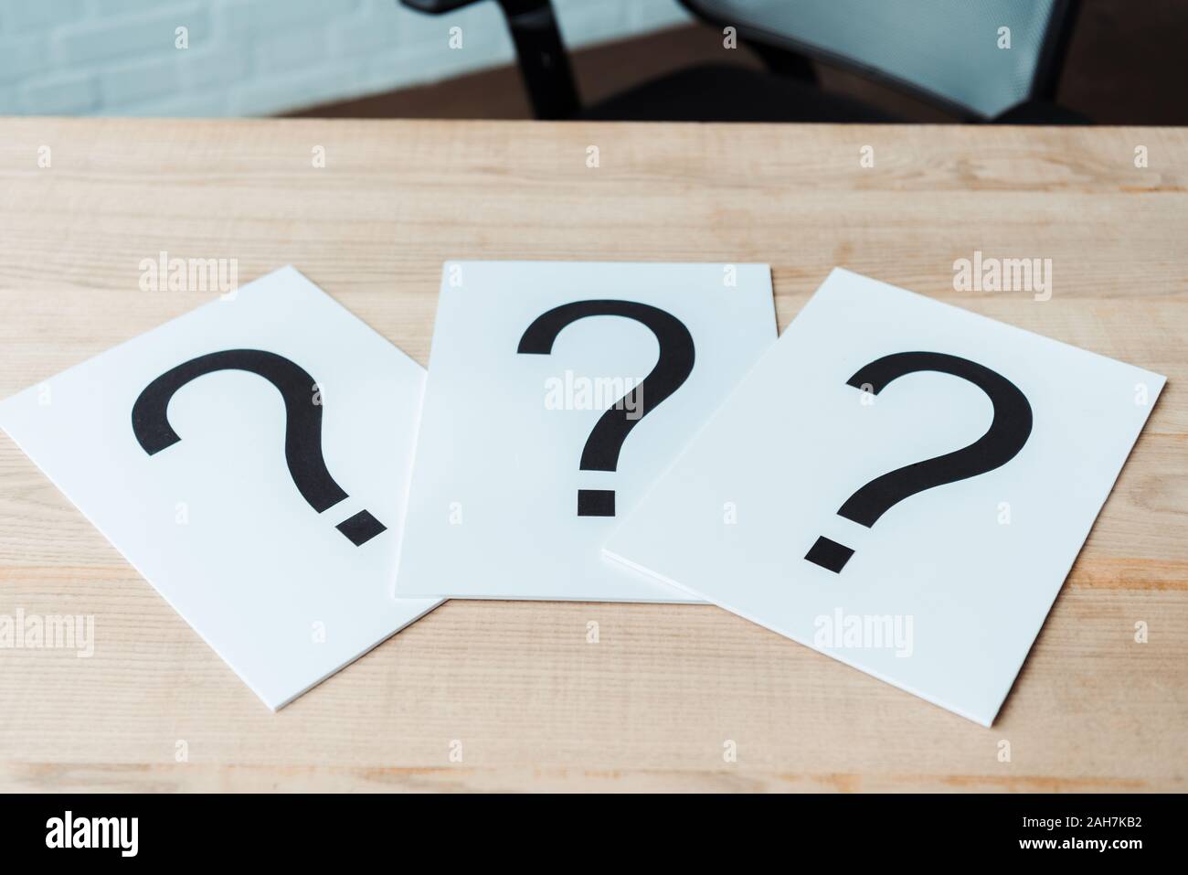 White question marks on black hi-res stock photography and images - Alamy
