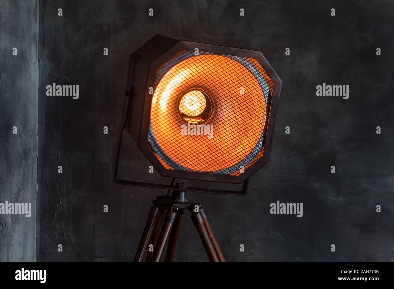 Vintage light source lamp, loft light. Background photo with copy space ...