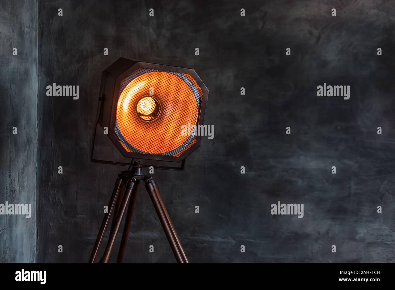 Vintage light source lamp, loft light. Background photo with copy space ...