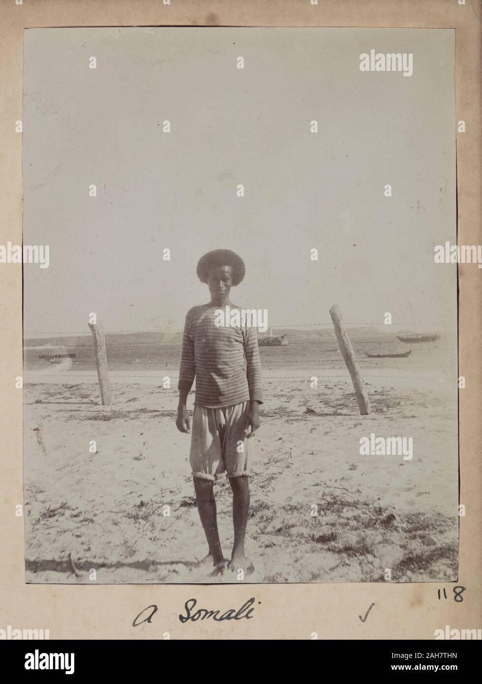 Portrait of a somali man hi-res stock photography and images - Alamy