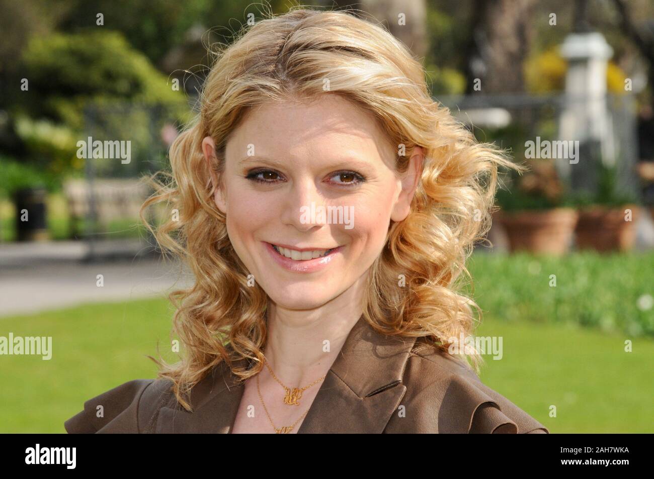 Actress emilia fox hi-res stock photography and images - Alamy