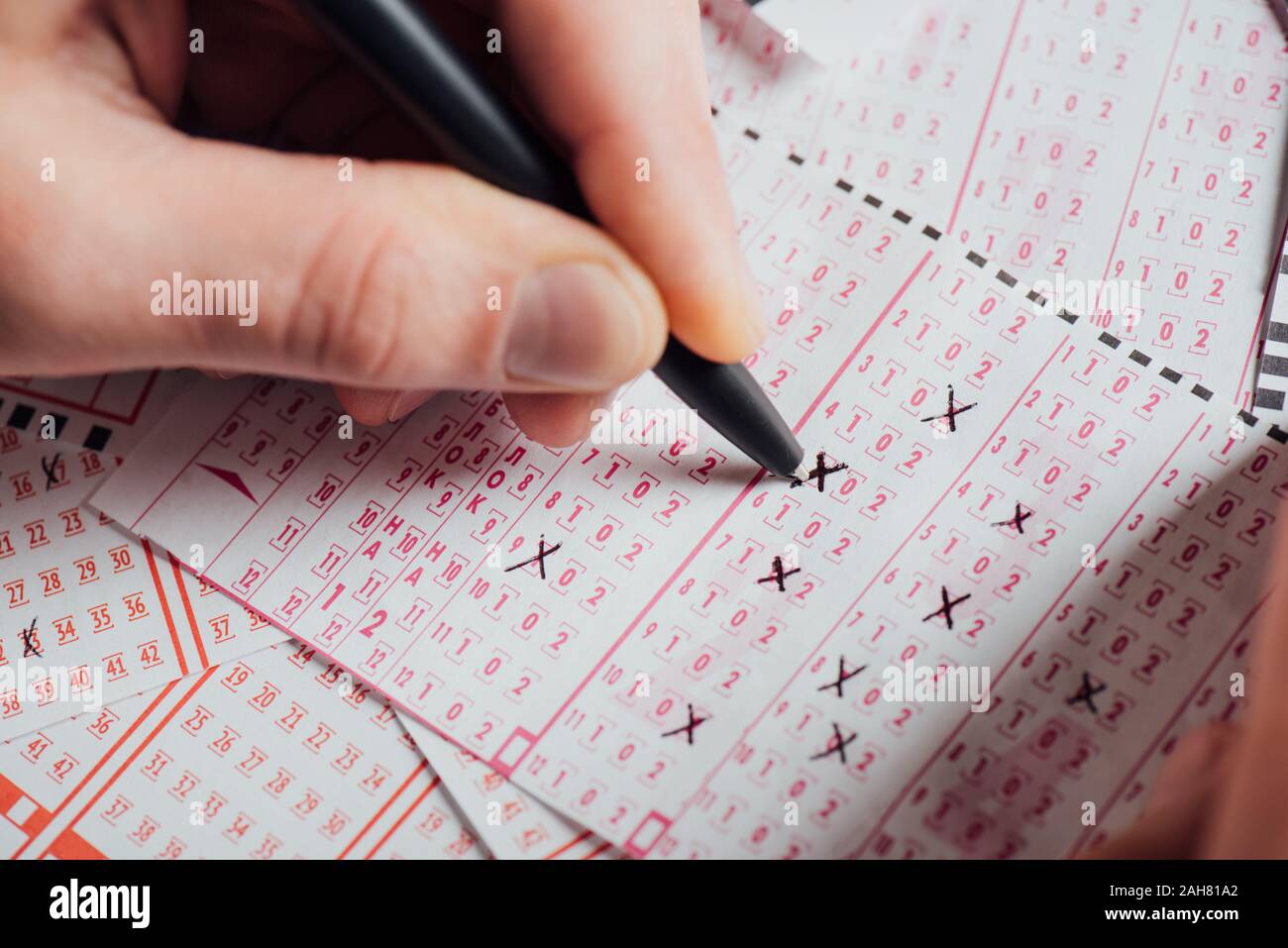 Man marking lottery numbers hi-res stock photography and images - Alamy