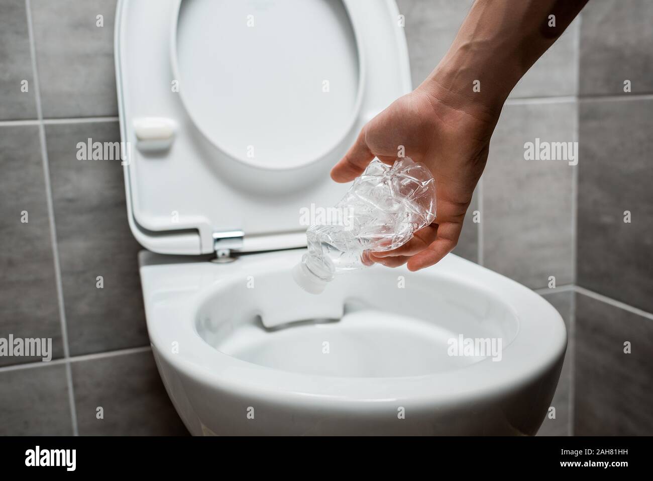 Plastic restroom hi-res stock photography and images - Alamy