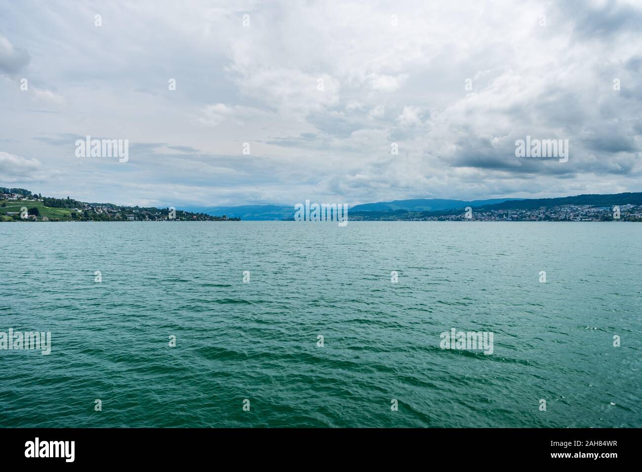 Zurich lake waterfront landmarks hi-res stock photography and images ...