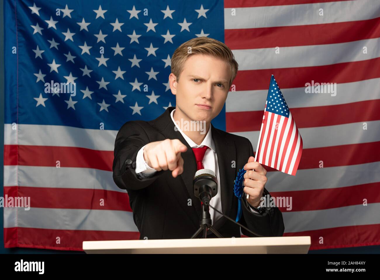 Donald trump pointing finger hi-res stock photography and images - Alamy