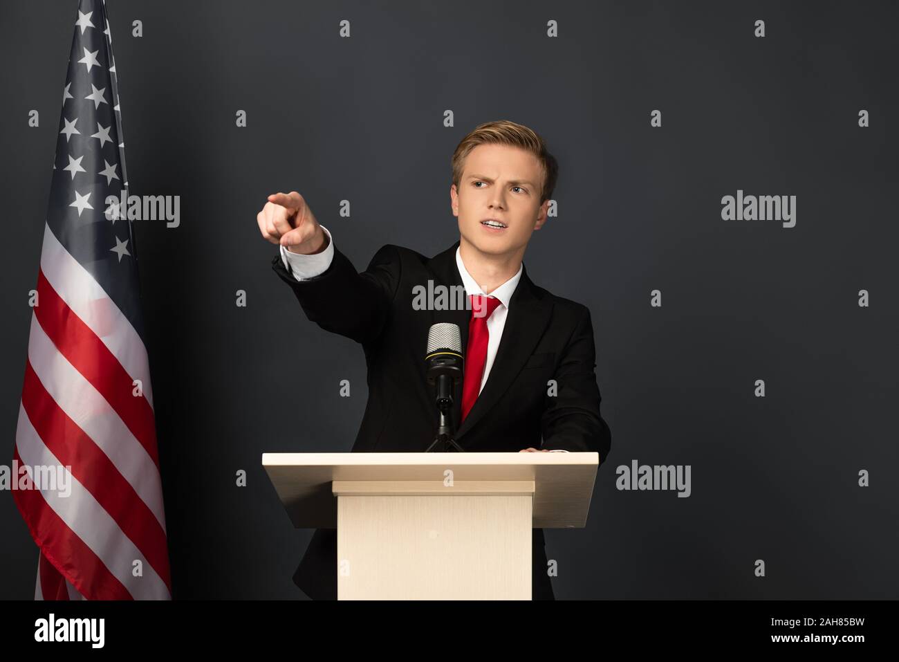 Donald trump pointing finger hi-res stock photography and images - Alamy