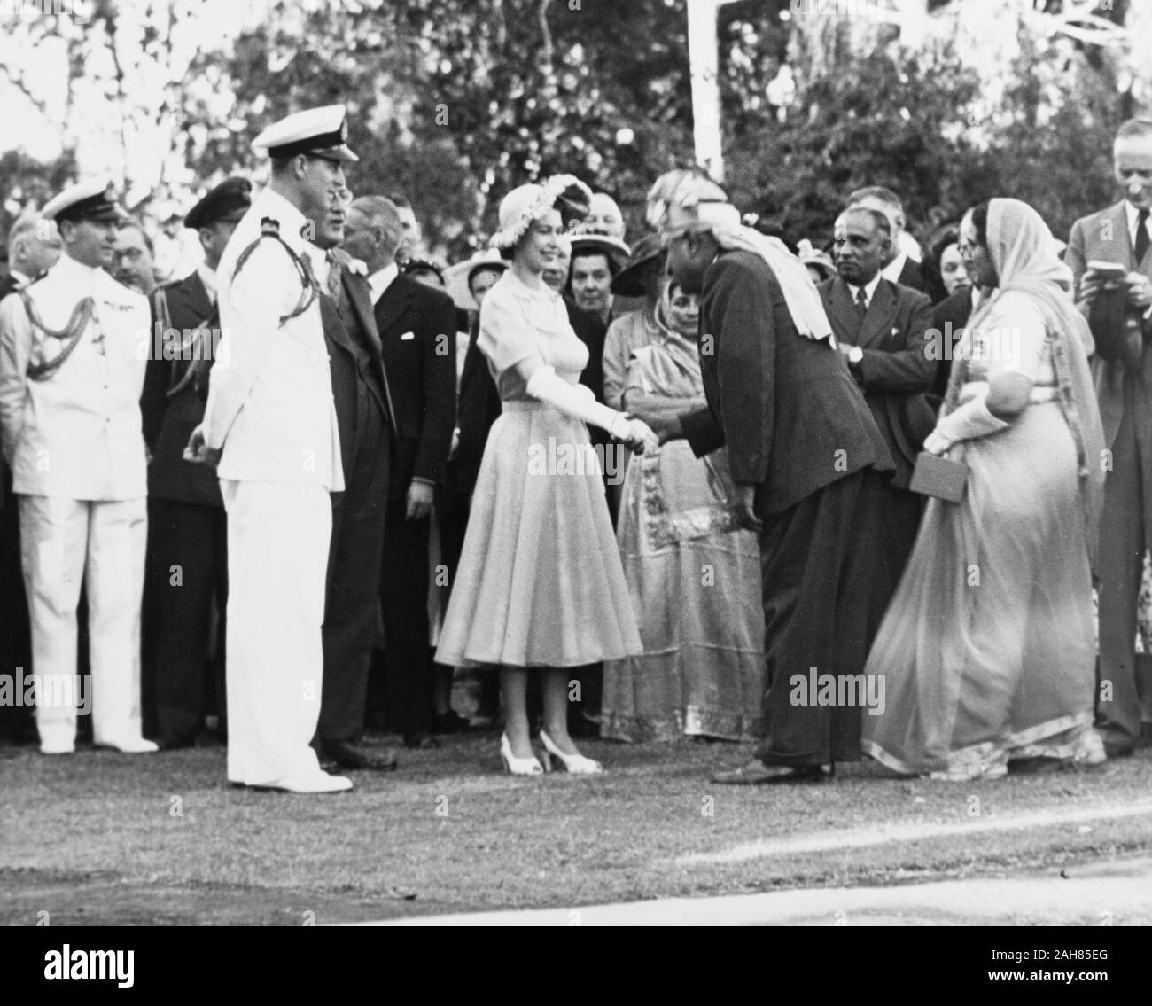 Kenya, Princess Elizabeth and The Duke of Edinburgh are formally ...