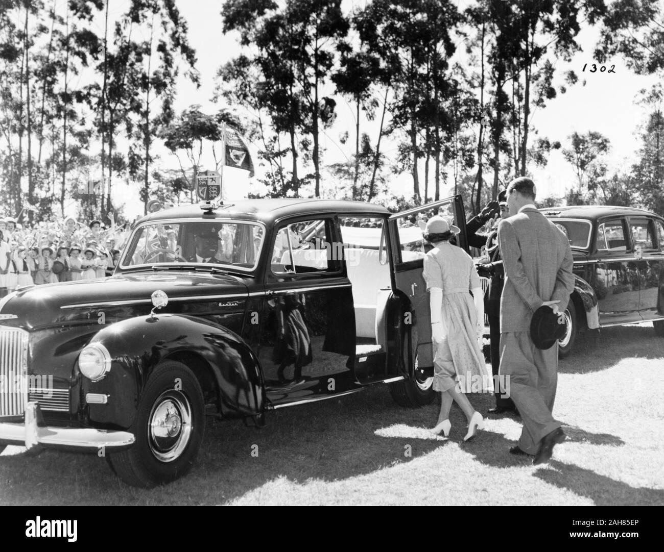 Kenya, Princess Elizabeth and the Duke of Edinburgh are about to climb ...