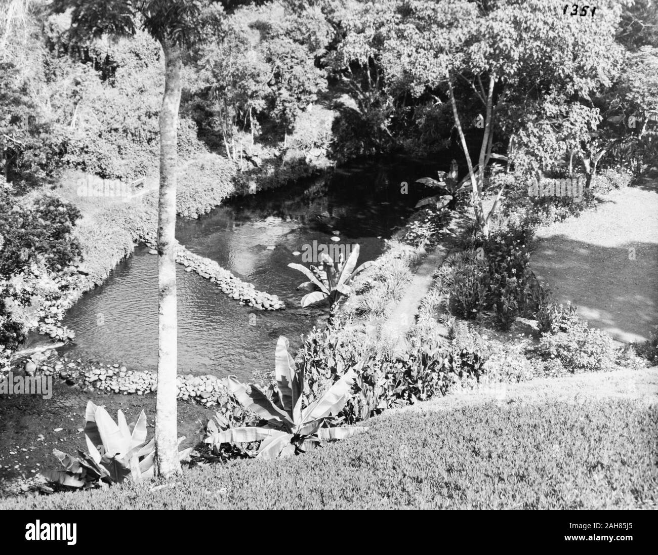 Kenyview Black and White Stock Photos & Images - Alamy