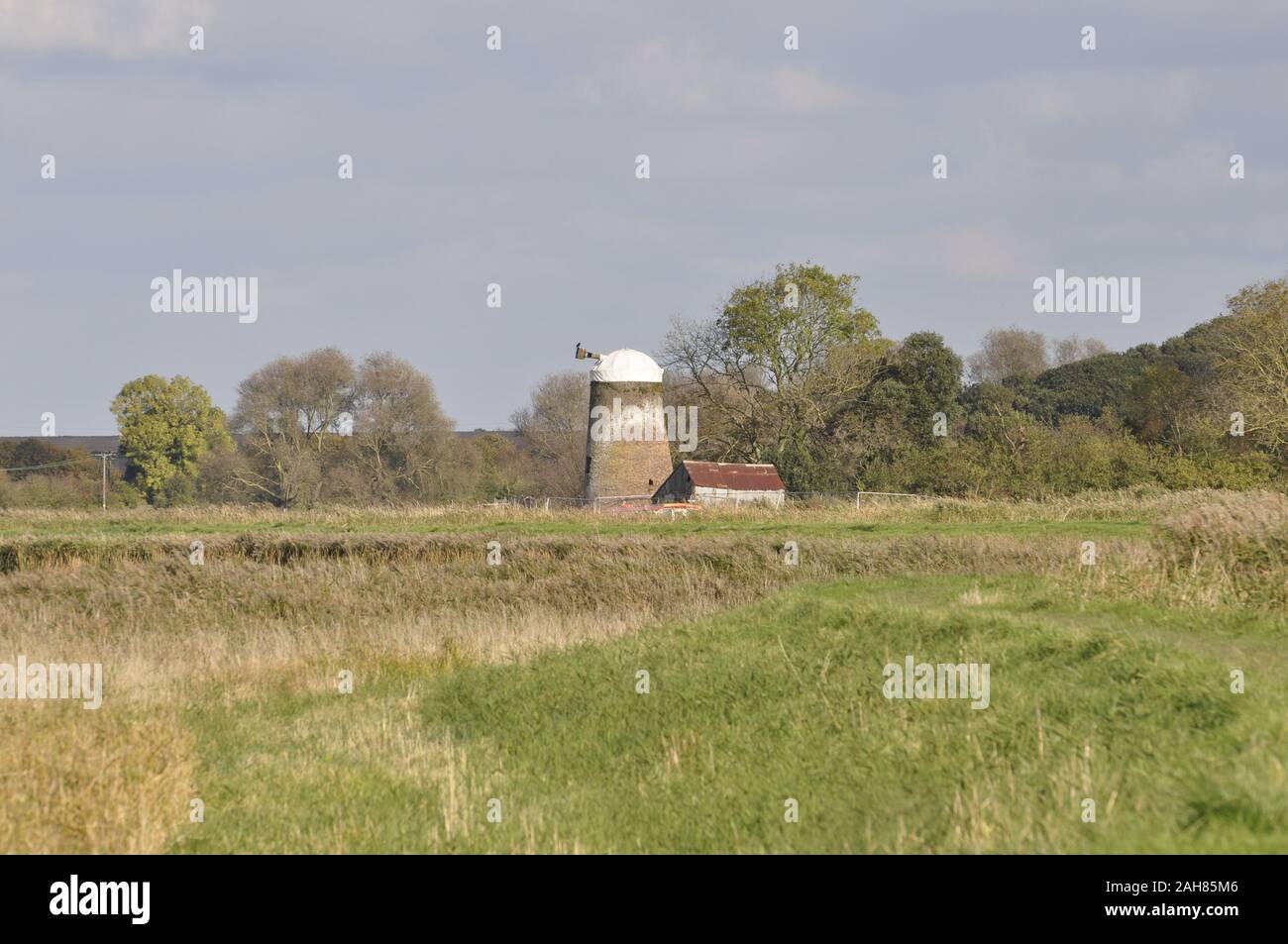 18th century mill uk hi-res stock photography and images - Alamy