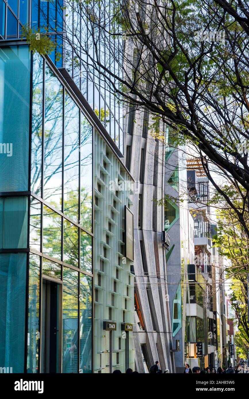 Compressed perspective view along the Coach, Hugh Boss and Tod ...