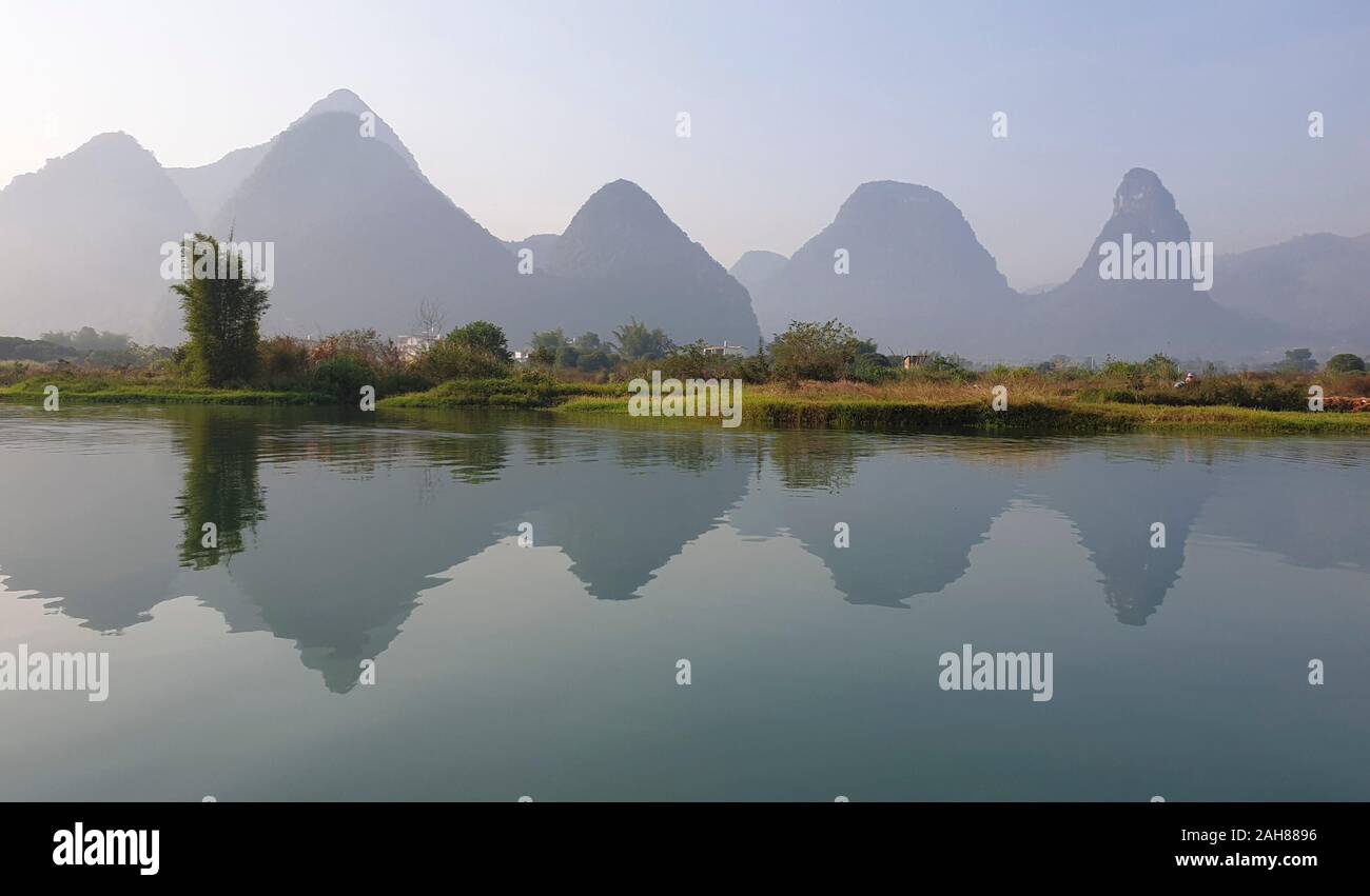 Bamboo Rafting at Yulong River, Yangshuo Guilin, Guangxi Provind, China ...