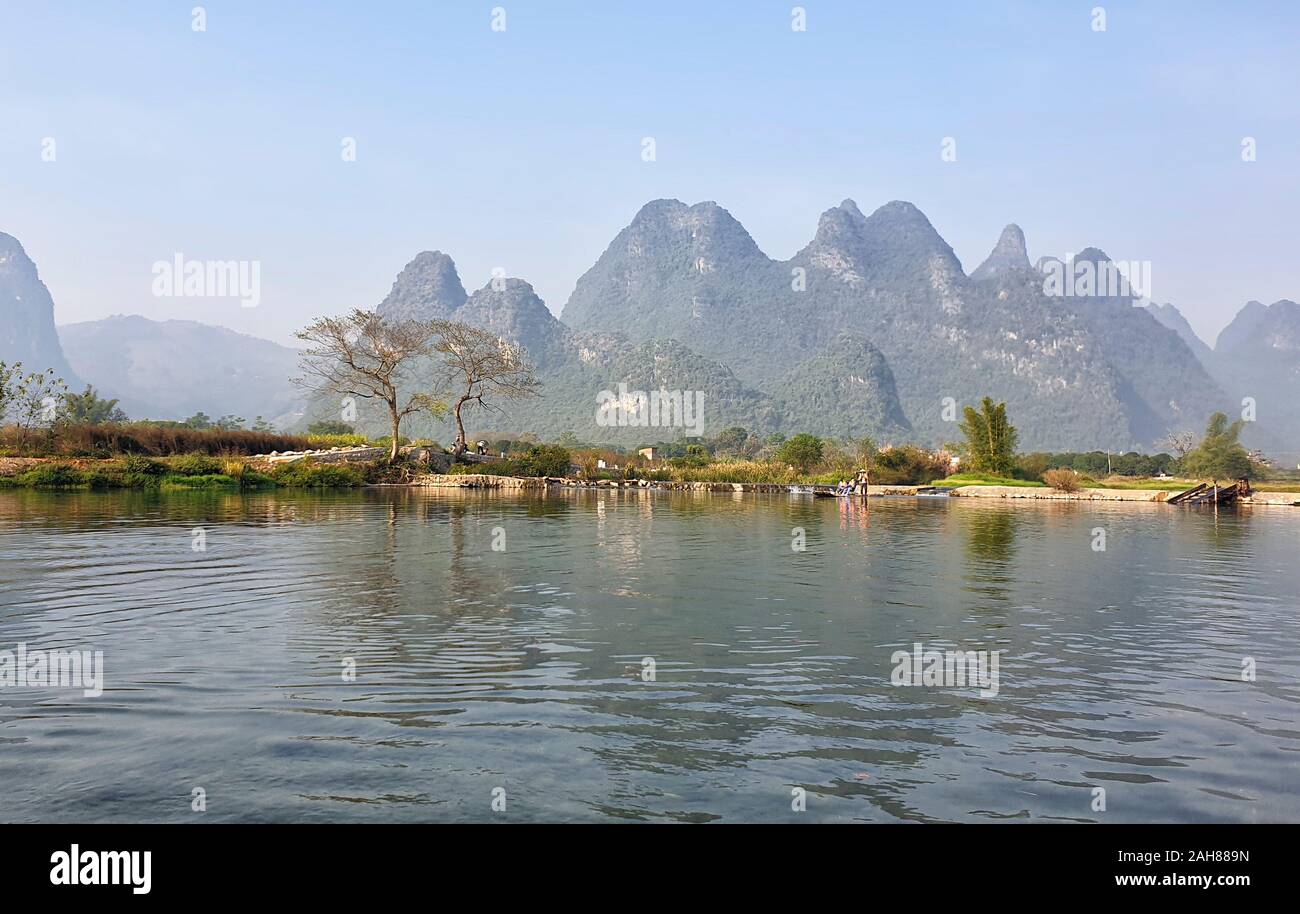 Bamboo Rafting at Yulong River, Yangshuo Guilin, Guangxi Provind, China ...