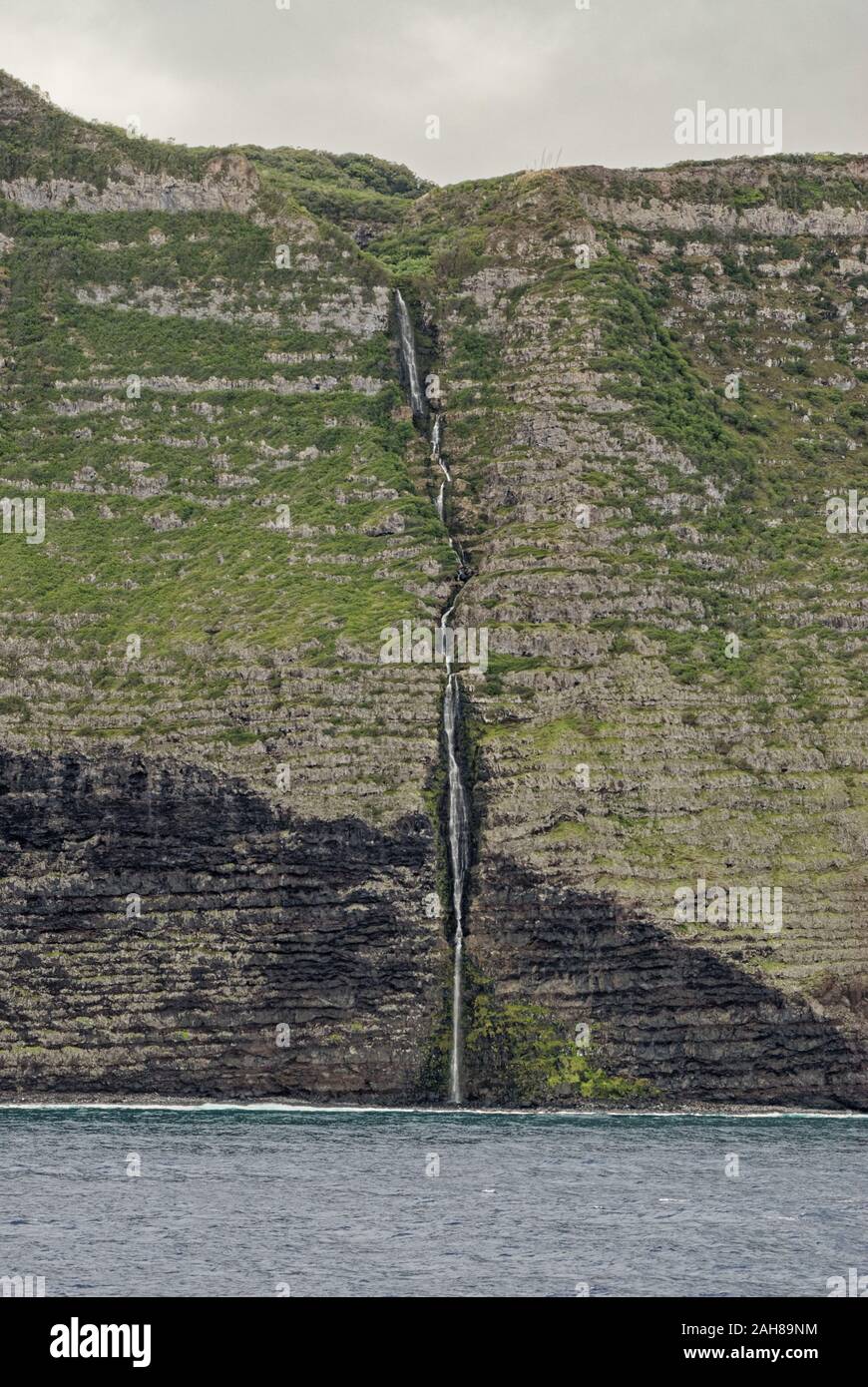 Molokai's Sea cliffs, the tallest on earth, Molokai, Hawaii - USA Stock ...